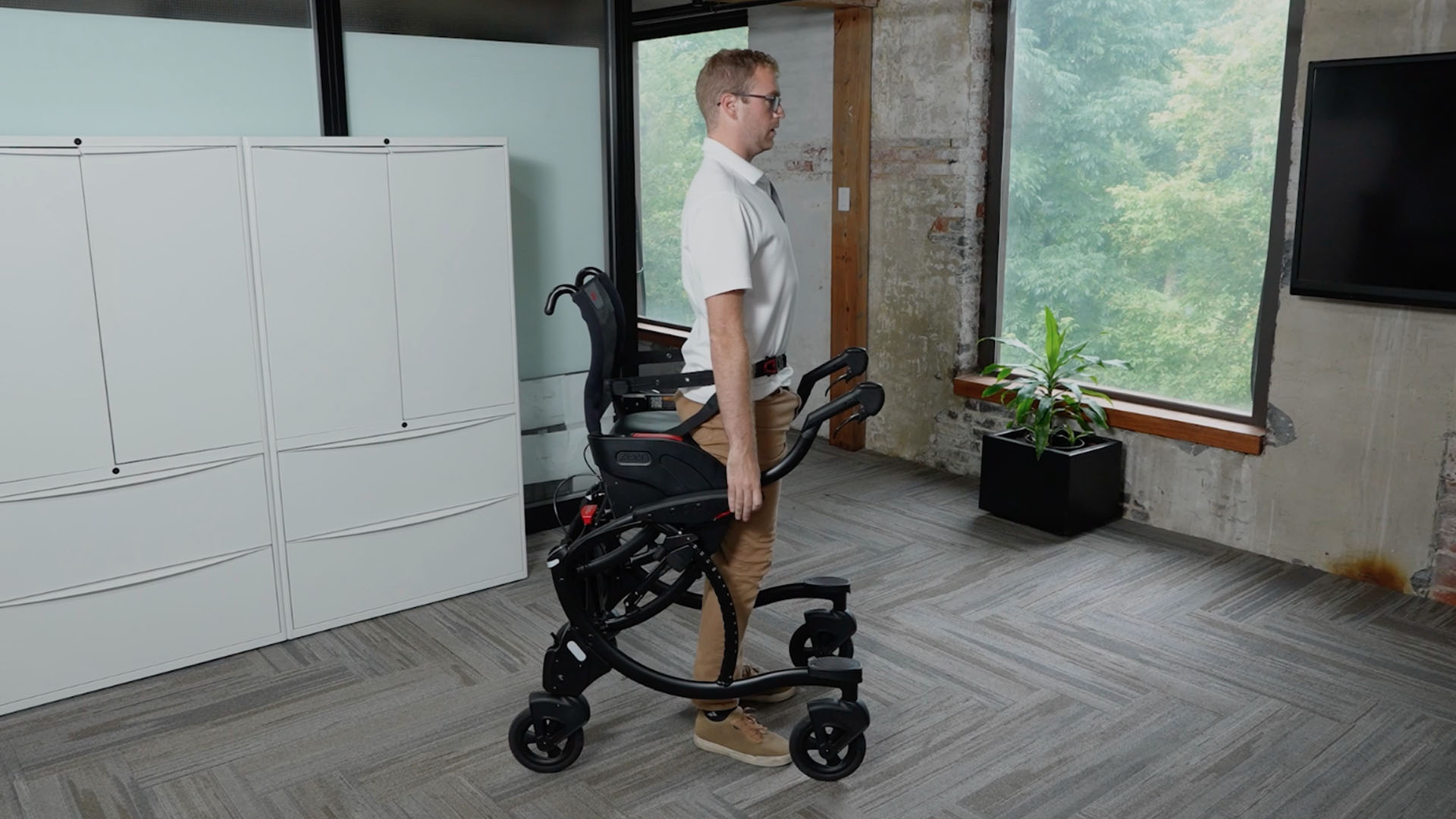 Zeen - Advanced Mobility Device | Access to Independence